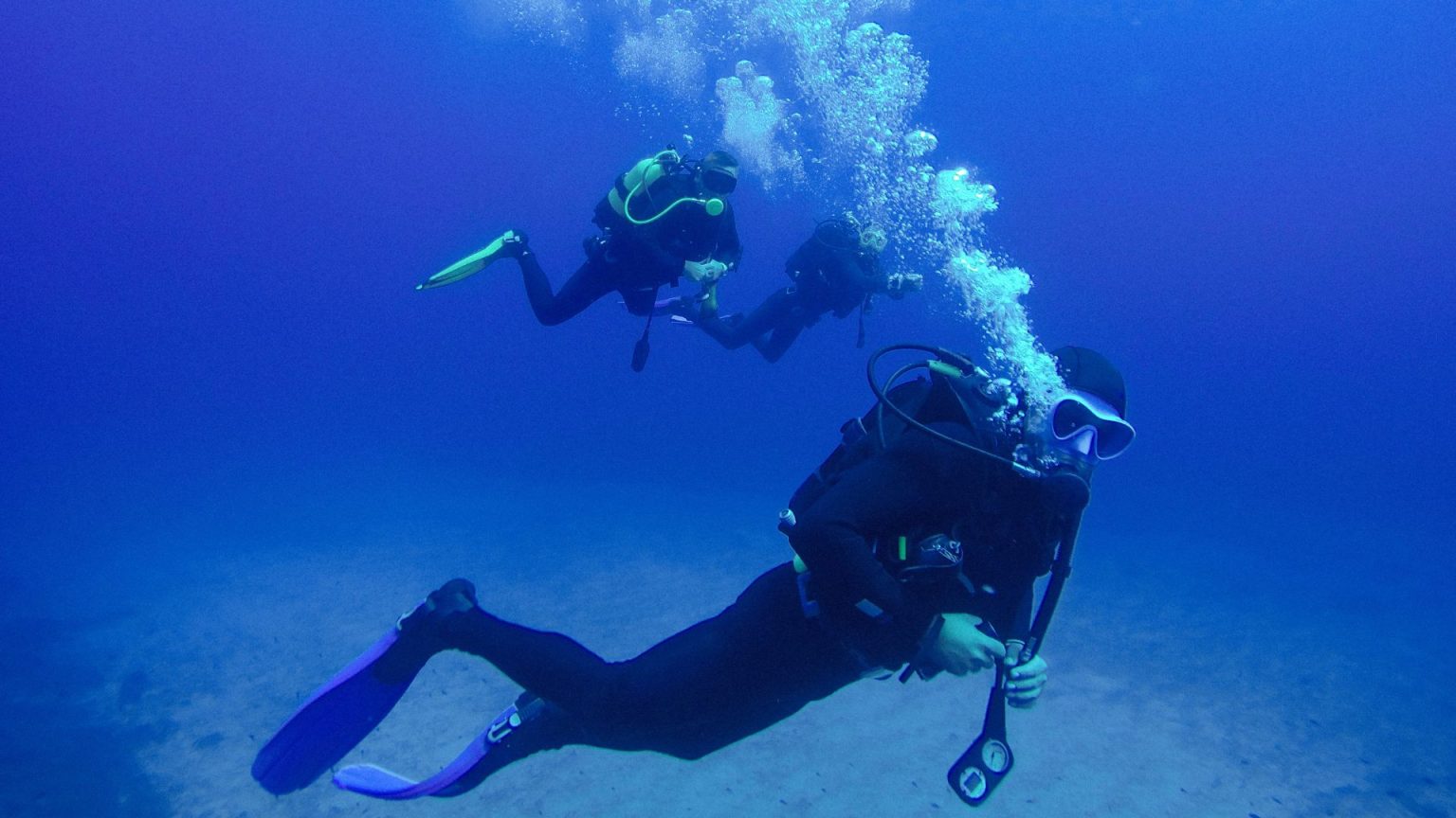 Lake Michigan Scuba Diving Sites: Remarkable Shipwrecks & More!