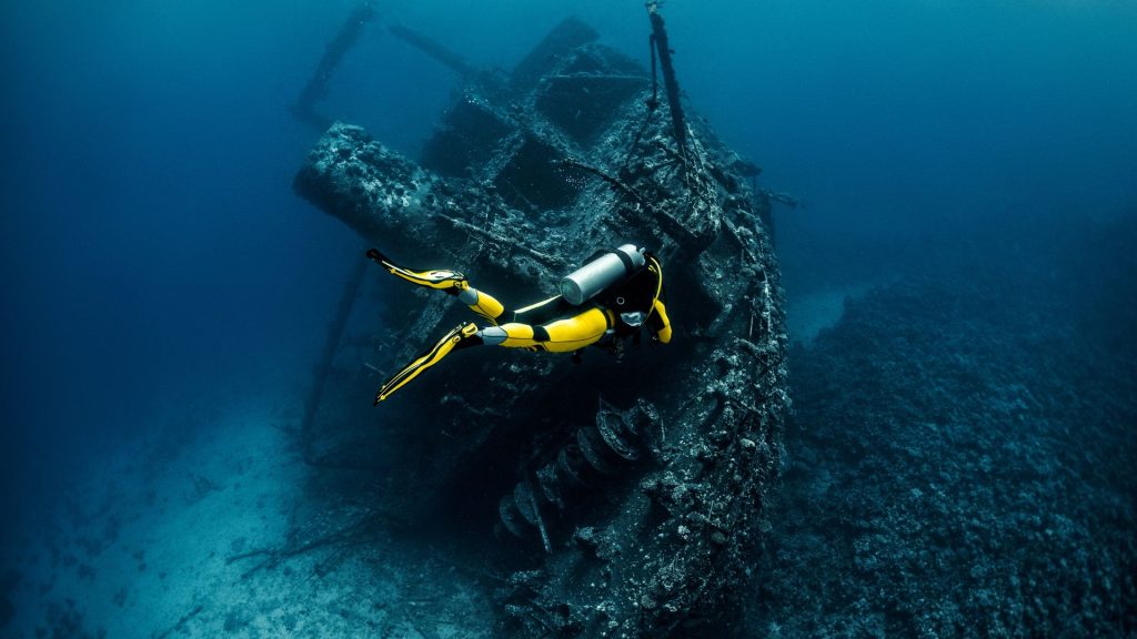 Lake Michigan Scuba Diving Sites: Remarkable Shipwrecks & More!
