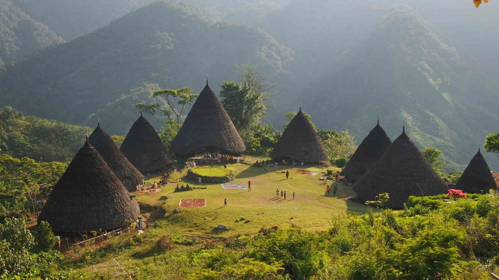Astounding Indonesia Landmarks: Ultimate Guide