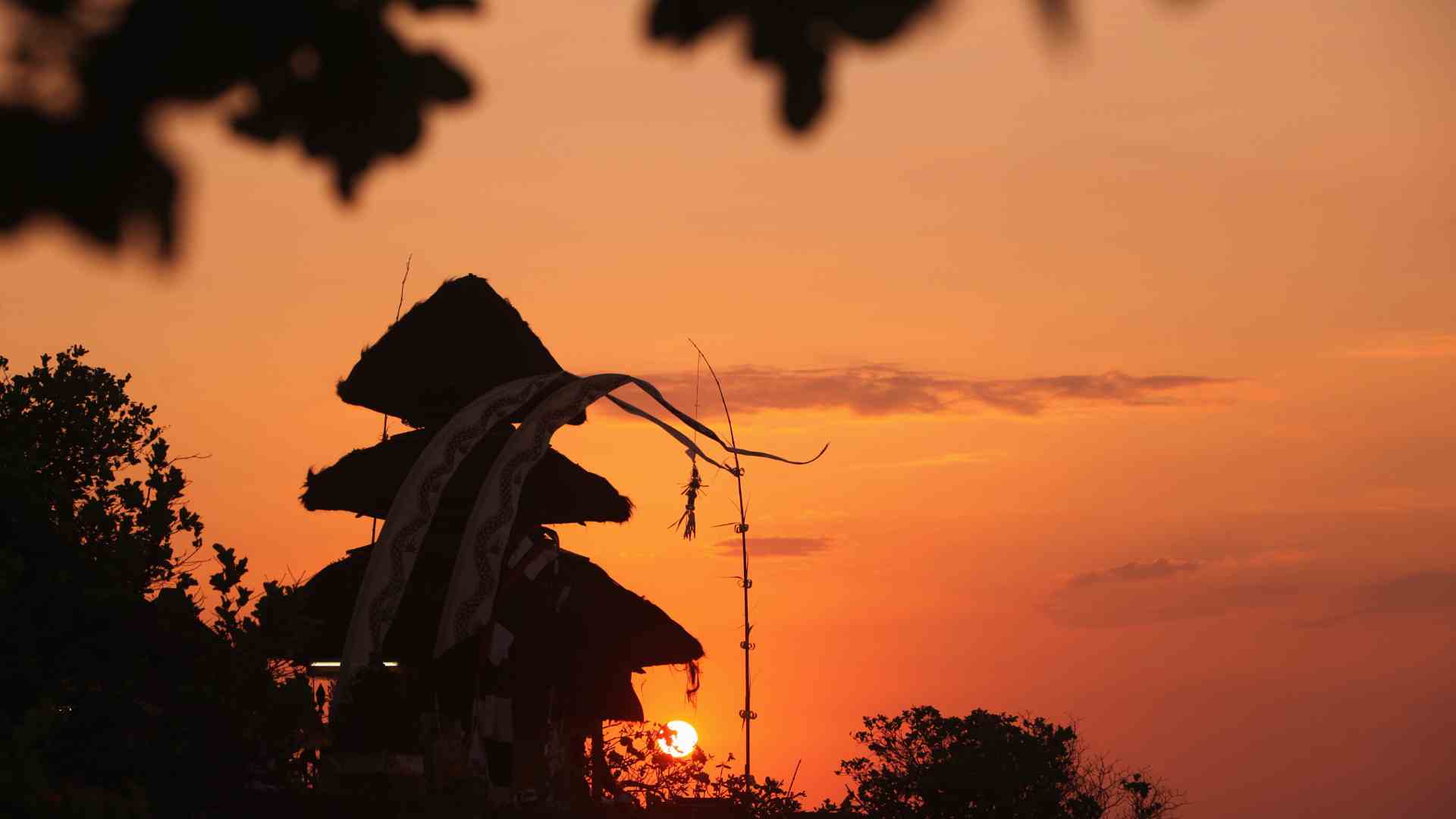 Astounding Indonesia Landmarks: Ultimate Guide