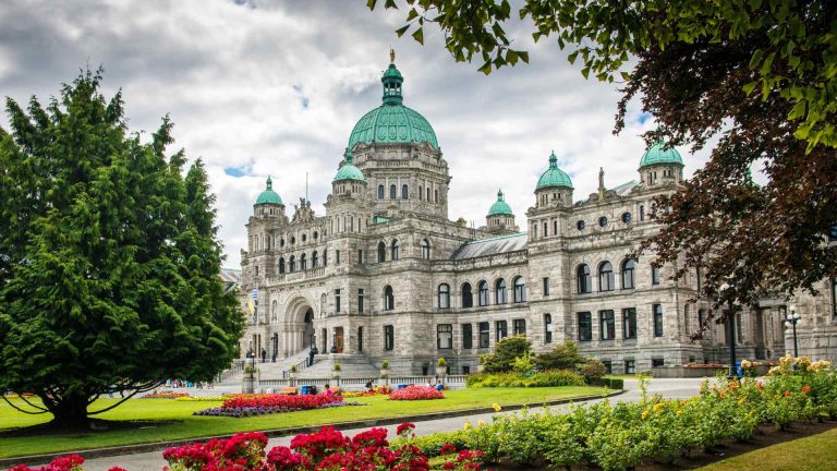 Victoria British Columbia Cruise Port: Complete Guide!