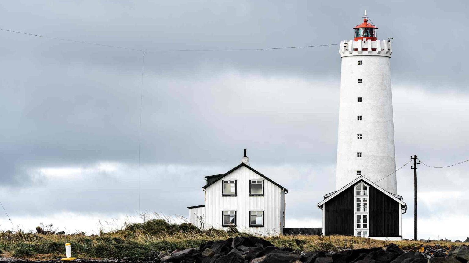 20+ Lighthouses of Iceland: Magnificent Beacons of the North