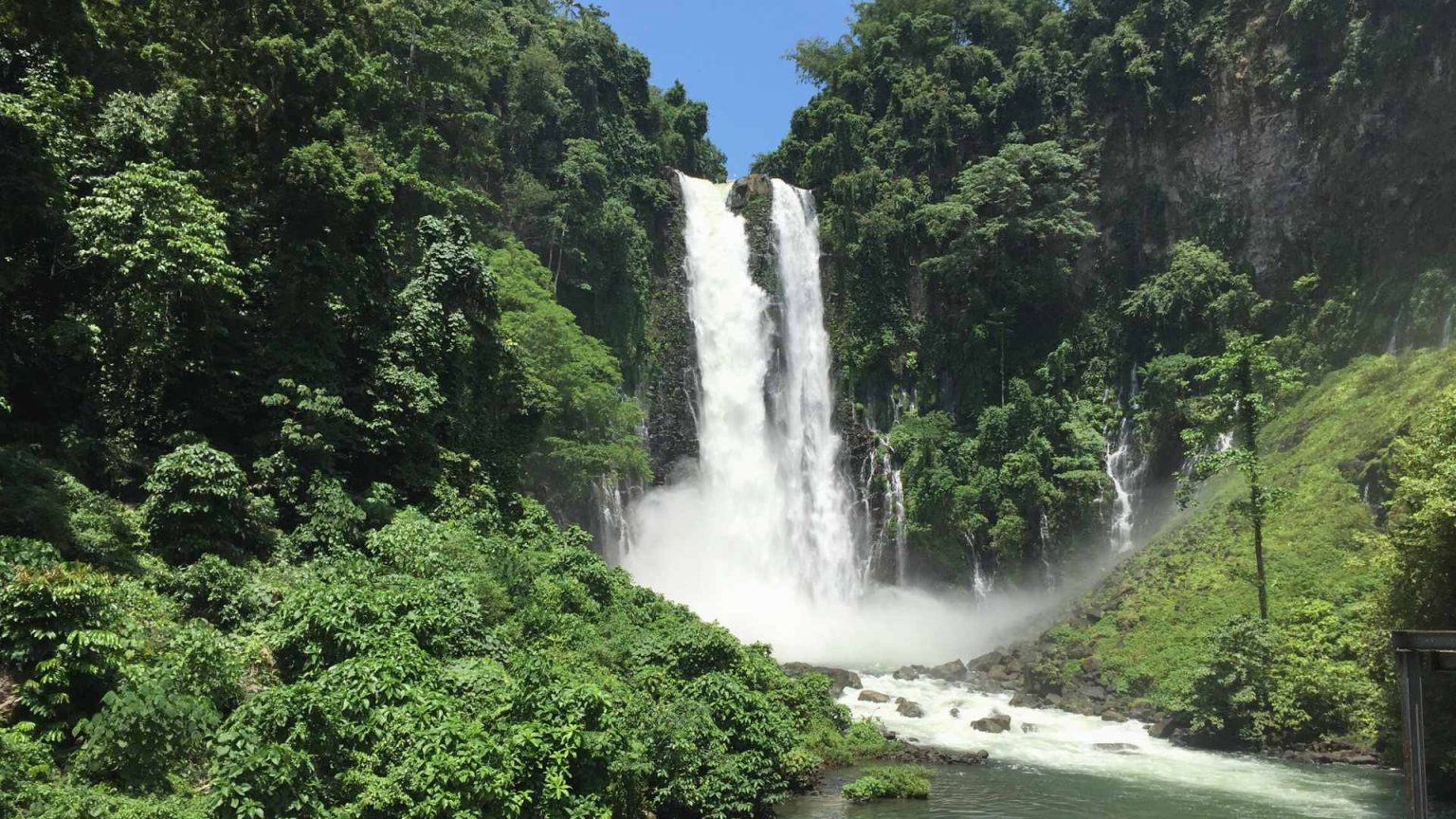 43 Most Beautiful Waterfalls of the Philippines!