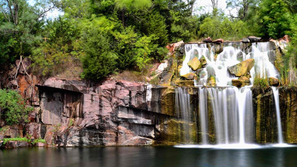 50+ Waterfalls of Wisconsin: Hidden Gems to Iconic Cascades