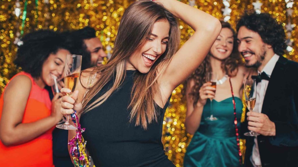The Ultimate Guide to Formal Night on Carnival Cruise!