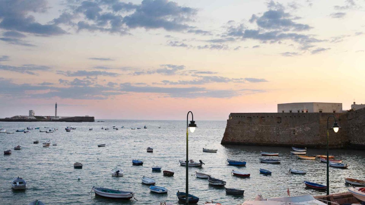 Cádiz Cruise Port in 2025: Top Things to Do & Logistics