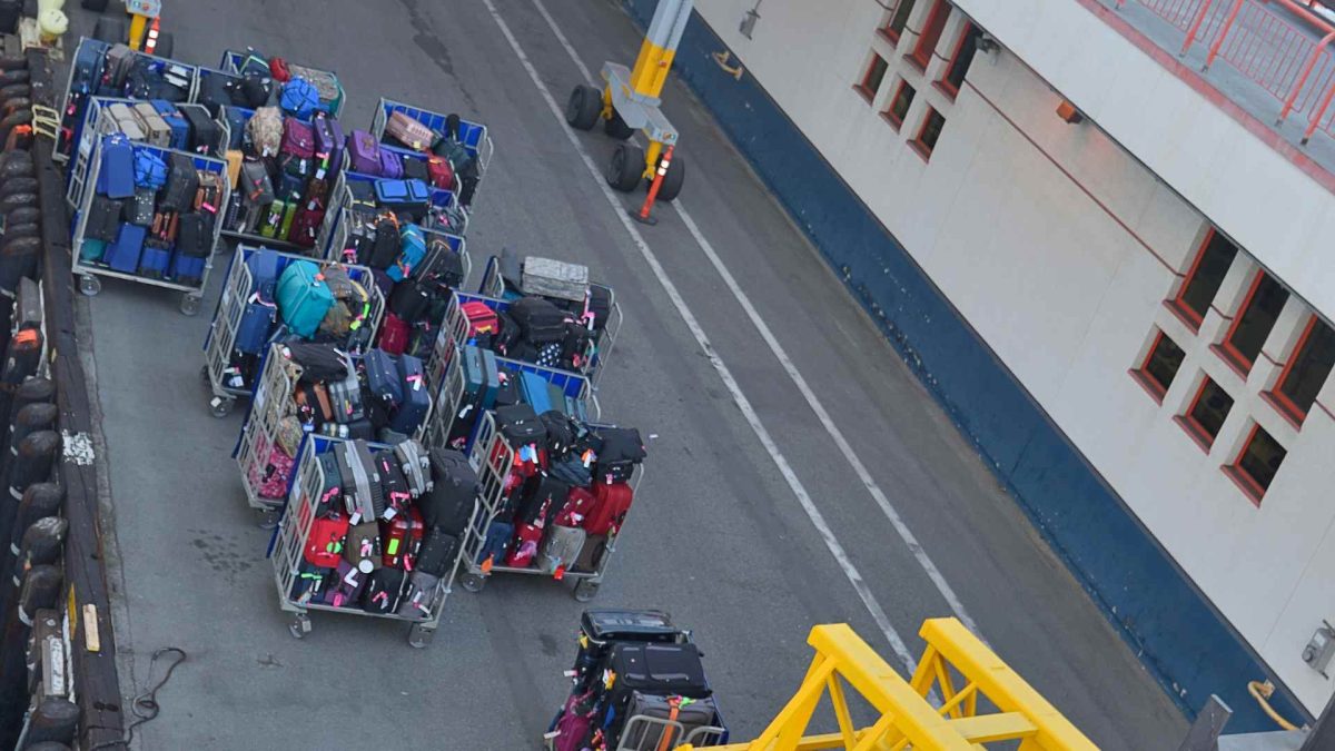 Carnival Cruise Luggage Size in 2025: Tips & Guidelines
